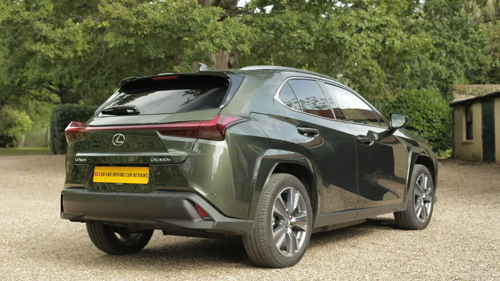 Lexus Ux SUV 300e 150kW 72.8 kWh 5dr E-CVT Premium Plus Pack Car ...